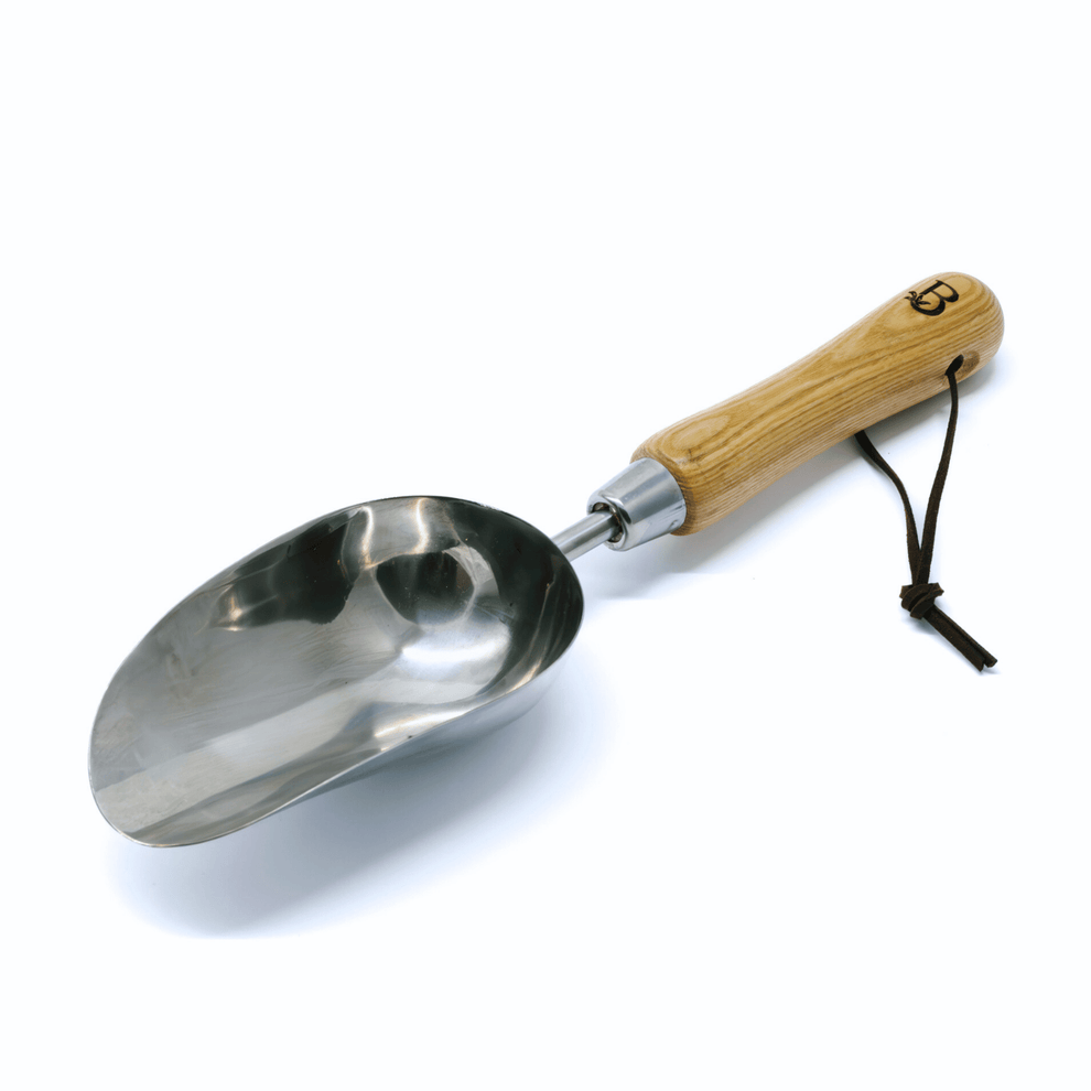'Get Growing' Compost Scoop - Traditional Potting Tool – Backyard Botanist
